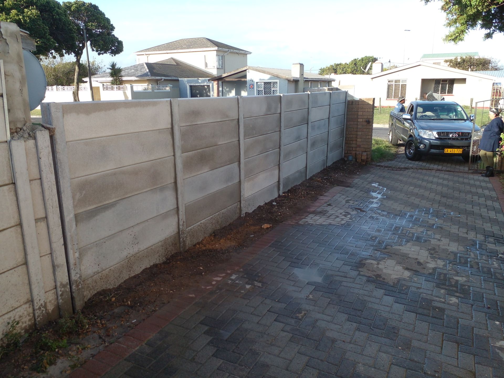 Vibracrete Walling|Precast Walling Cape Town|Poles & Posts
