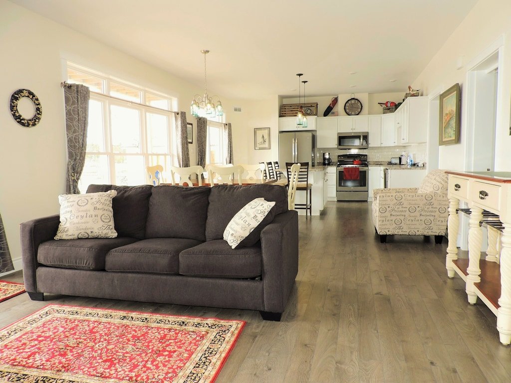 Ocean front motel and condos next to Acadia National Park