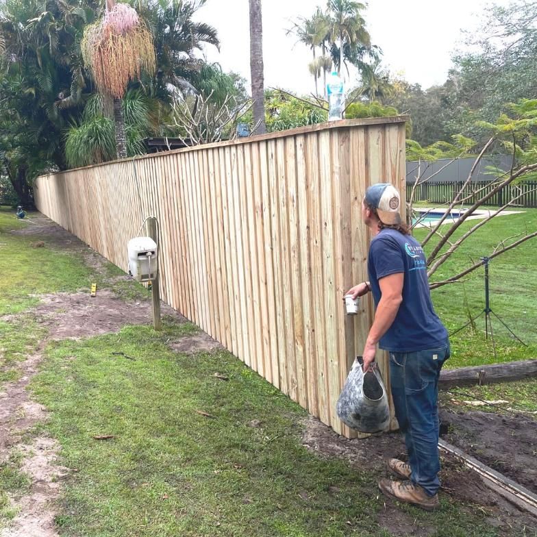 Lap and Cap Fencing