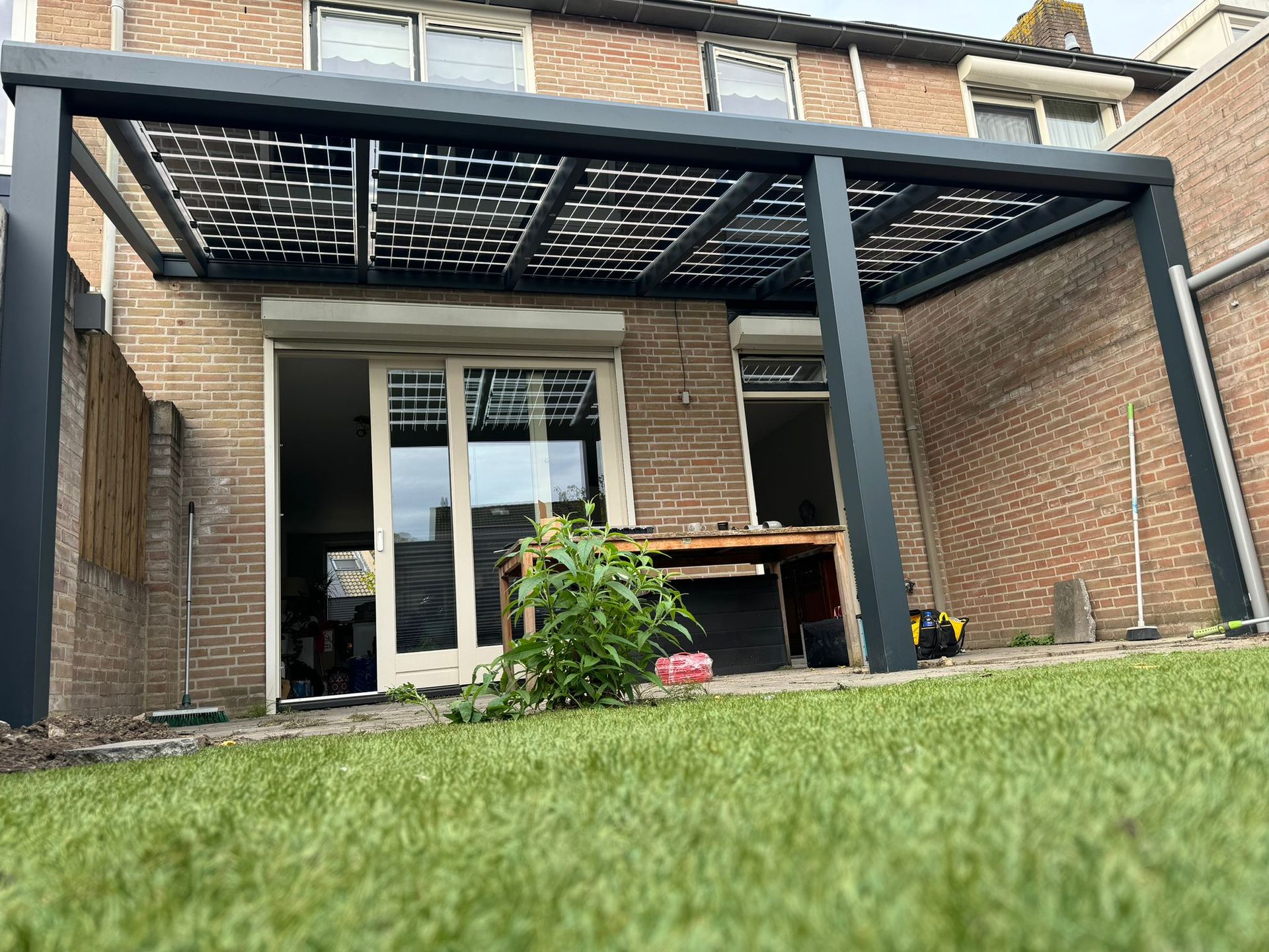 Veranda’s en Overkappingen met Zonnepanelen | VerandaBouwmarkt