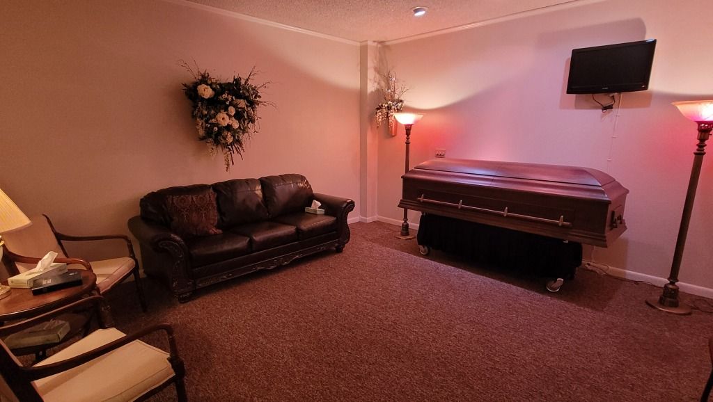 Virtual Tour | Roberts & Hart Funeral Homes - Stilwell