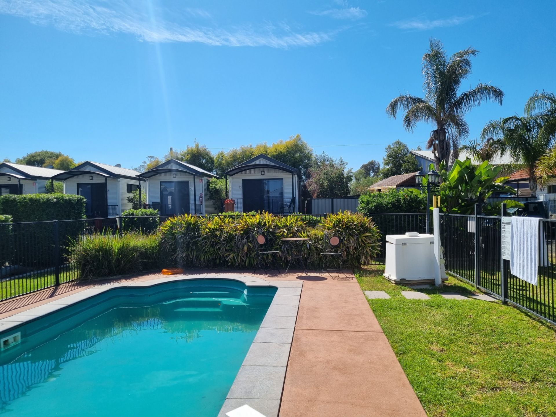 FAQ & Gallery | Wallumbilla Cabin Park | QLD