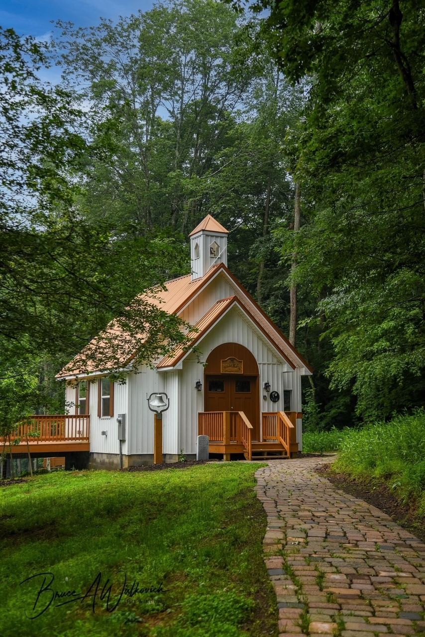 Medix Run Lodges | Cabin Rentals in Benezette PA