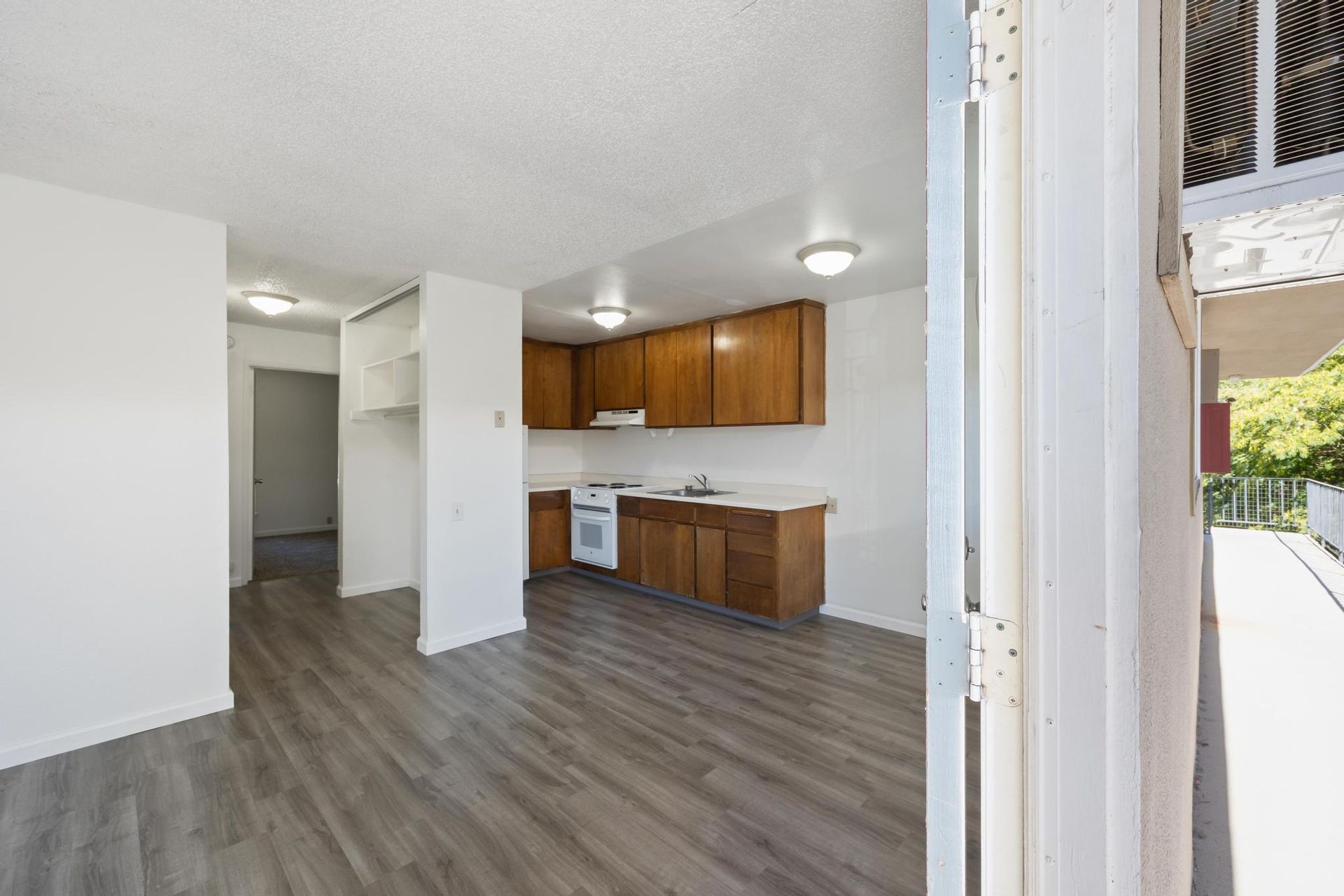 University House Apartments | Simmons Real Estate | Davis, CA