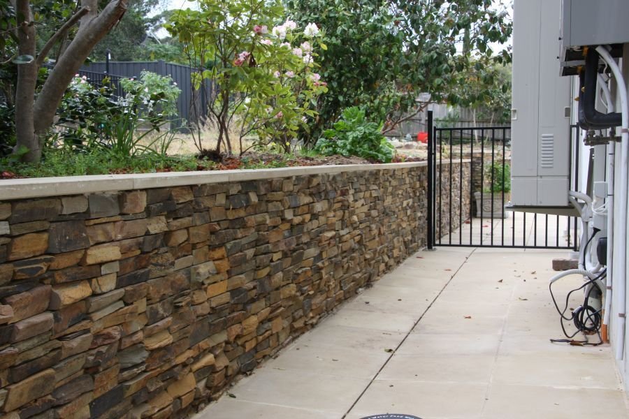 Retaining Walls in the Hunter Valley | Hunter Valley Bricks & Pavers