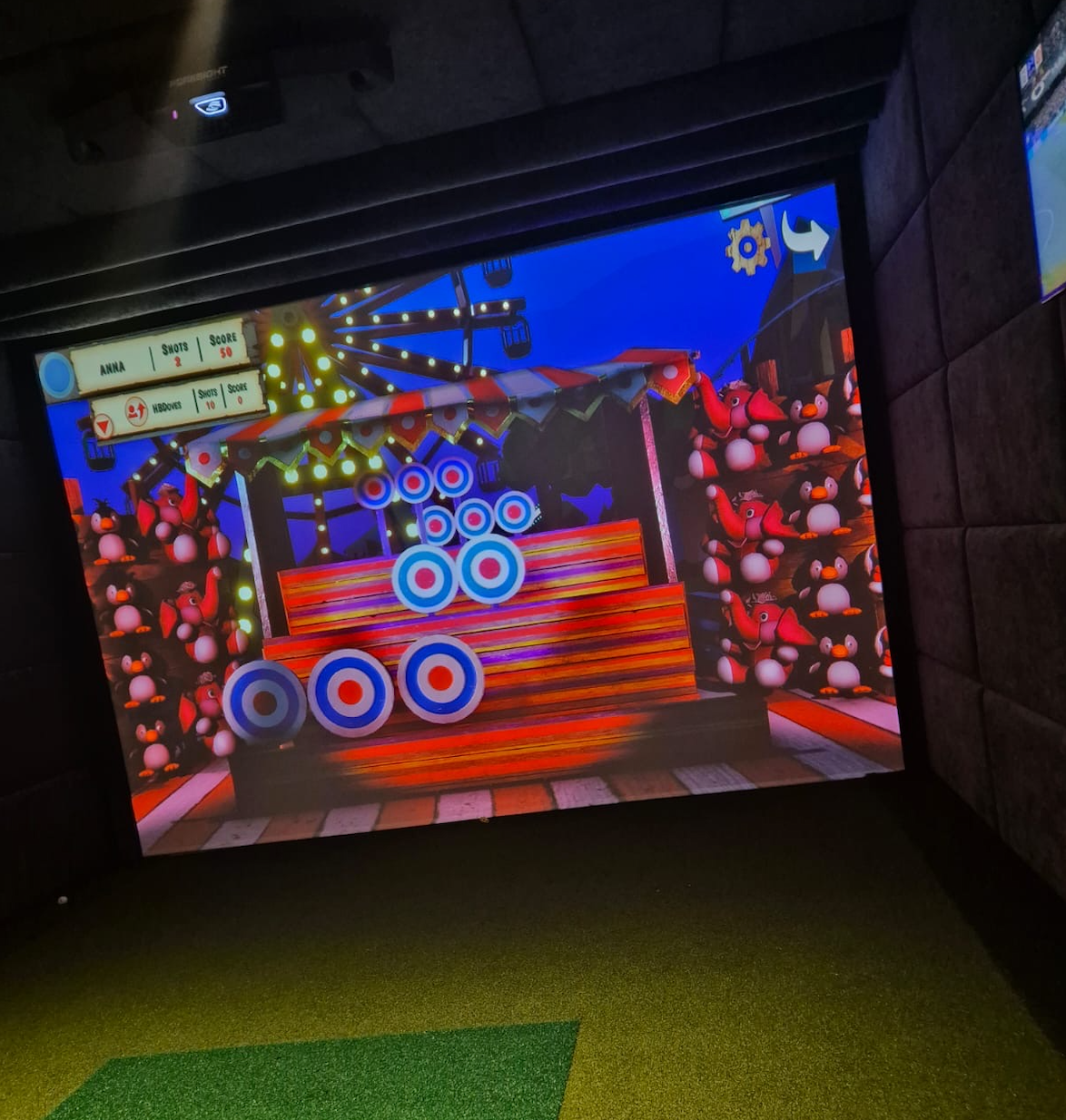 Indoor Golf Experience | SKRATCH Golf | Birmingham