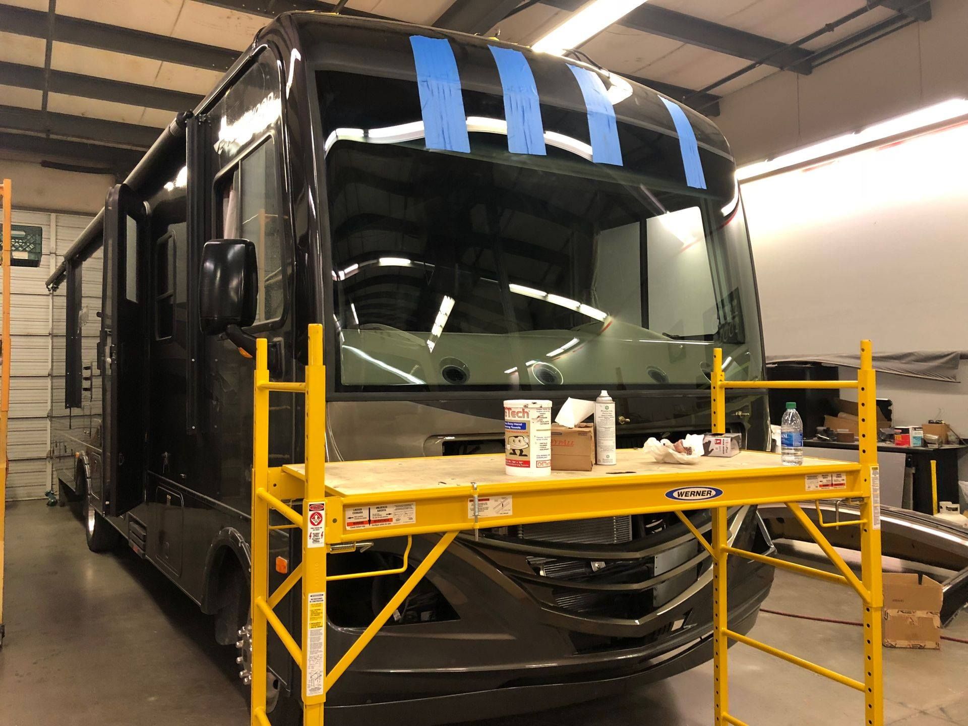 RV Windshield Replacement AZ - Mobile RV Glass Replacement Cash Back