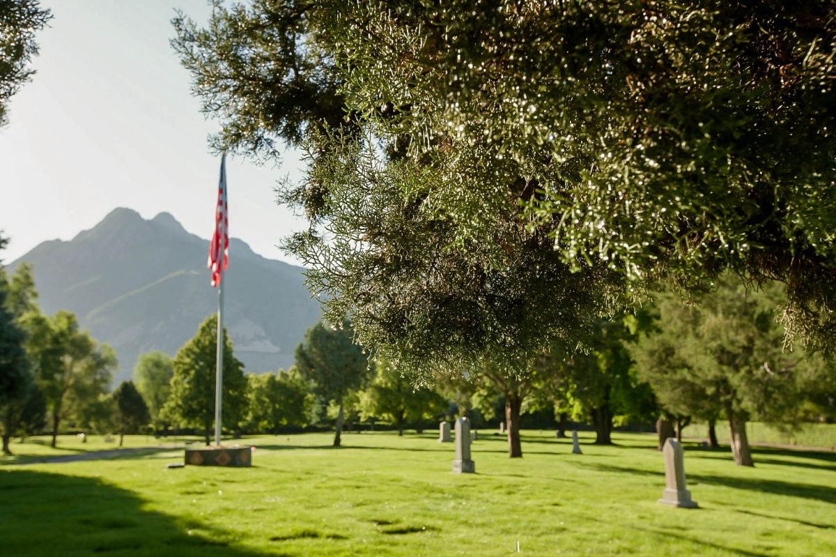 Memorial Holladay Cemetery| Memorial Mortuaries