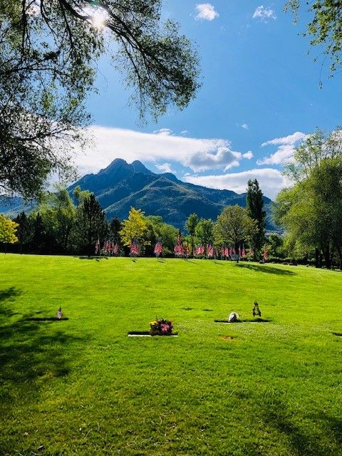 Memorial Holladay Cemetery| Memorial Mortuaries