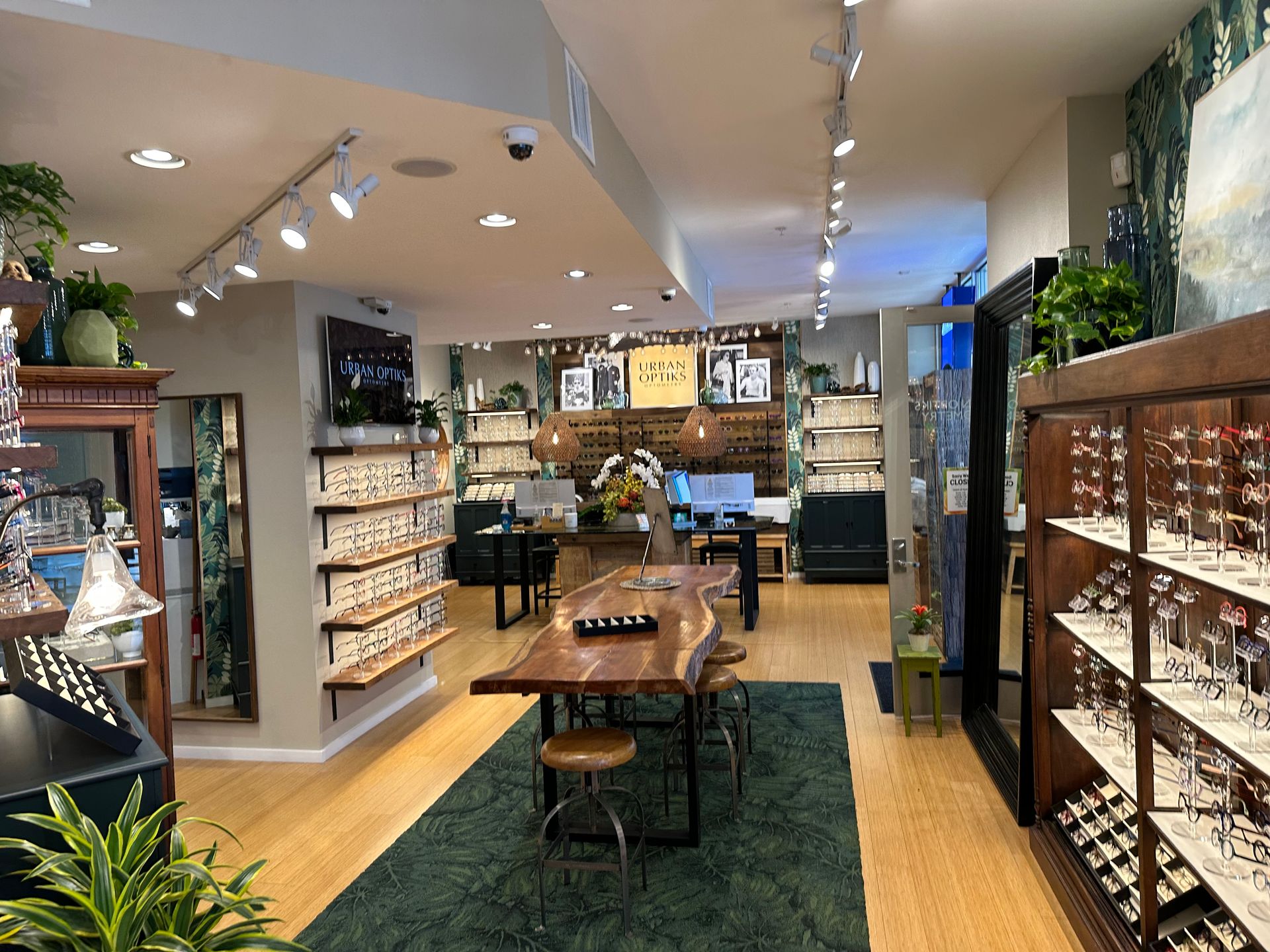 Our Story | Urban Optiks Optometry