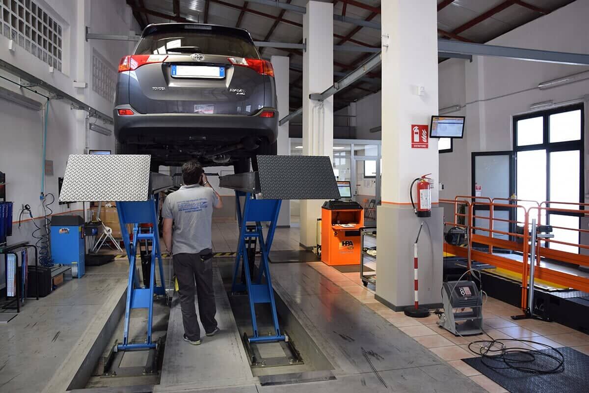 Revisione autovetture e motocicli | La Spezia Revisioni