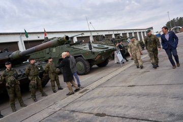 Visiting the Lithuanian Troops