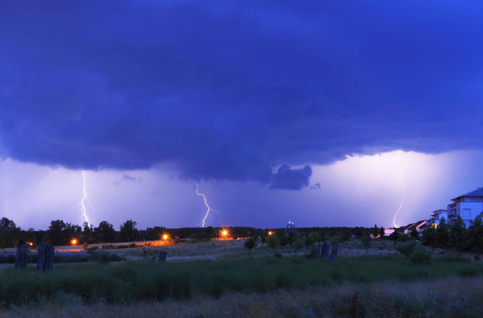 What to Do In a Case of Lightning Damage To Property