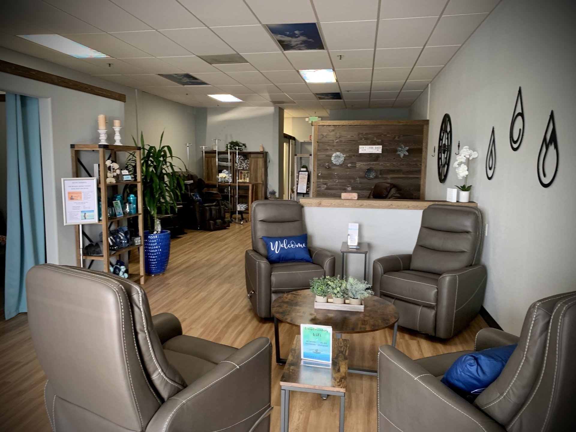 Welcome To The IV Lounge| Cameron, CA| IV Lounge