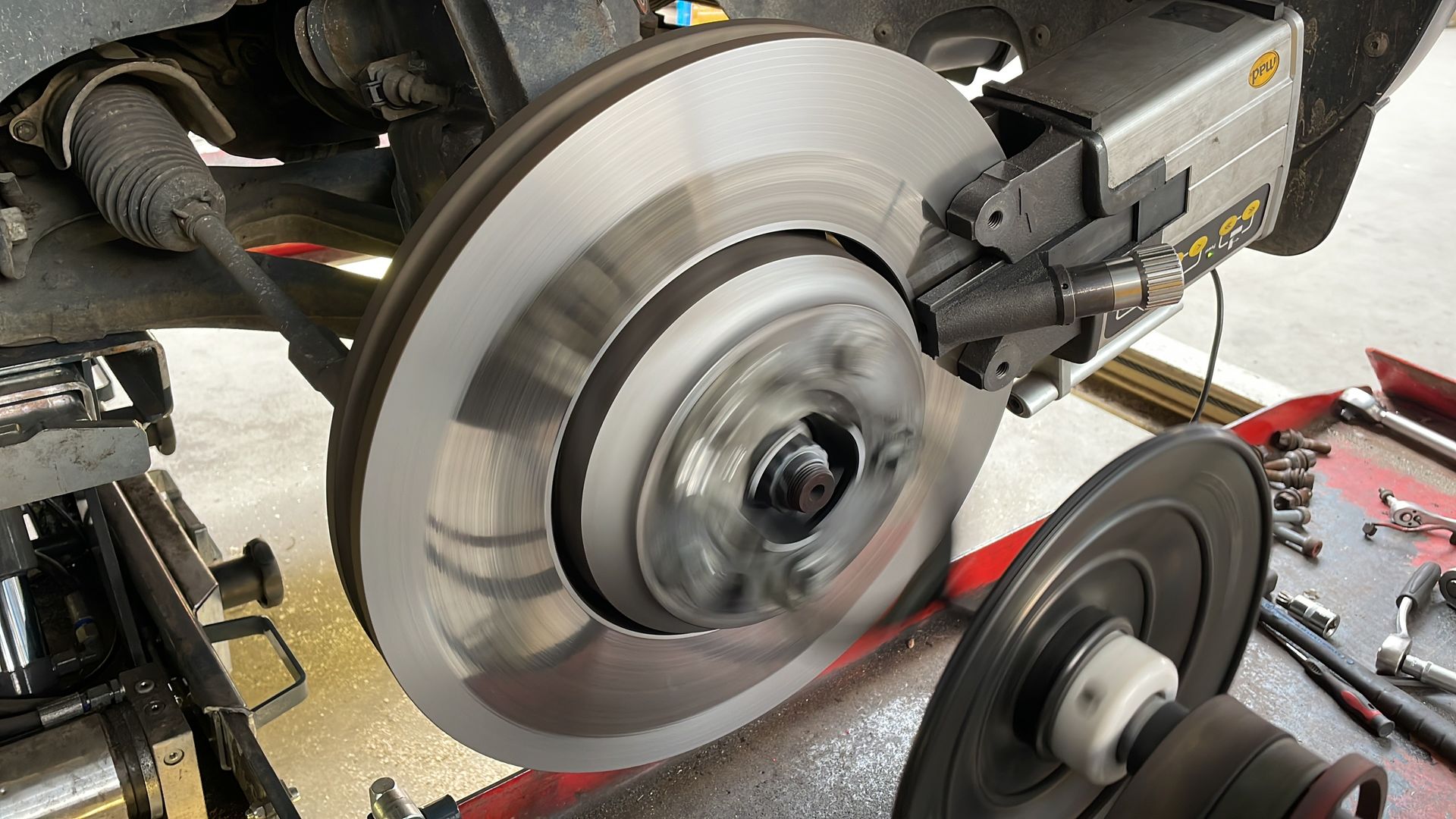 Welke auto's zijn reeds binnen geweest - Remschijven afdraaien | Auto ...