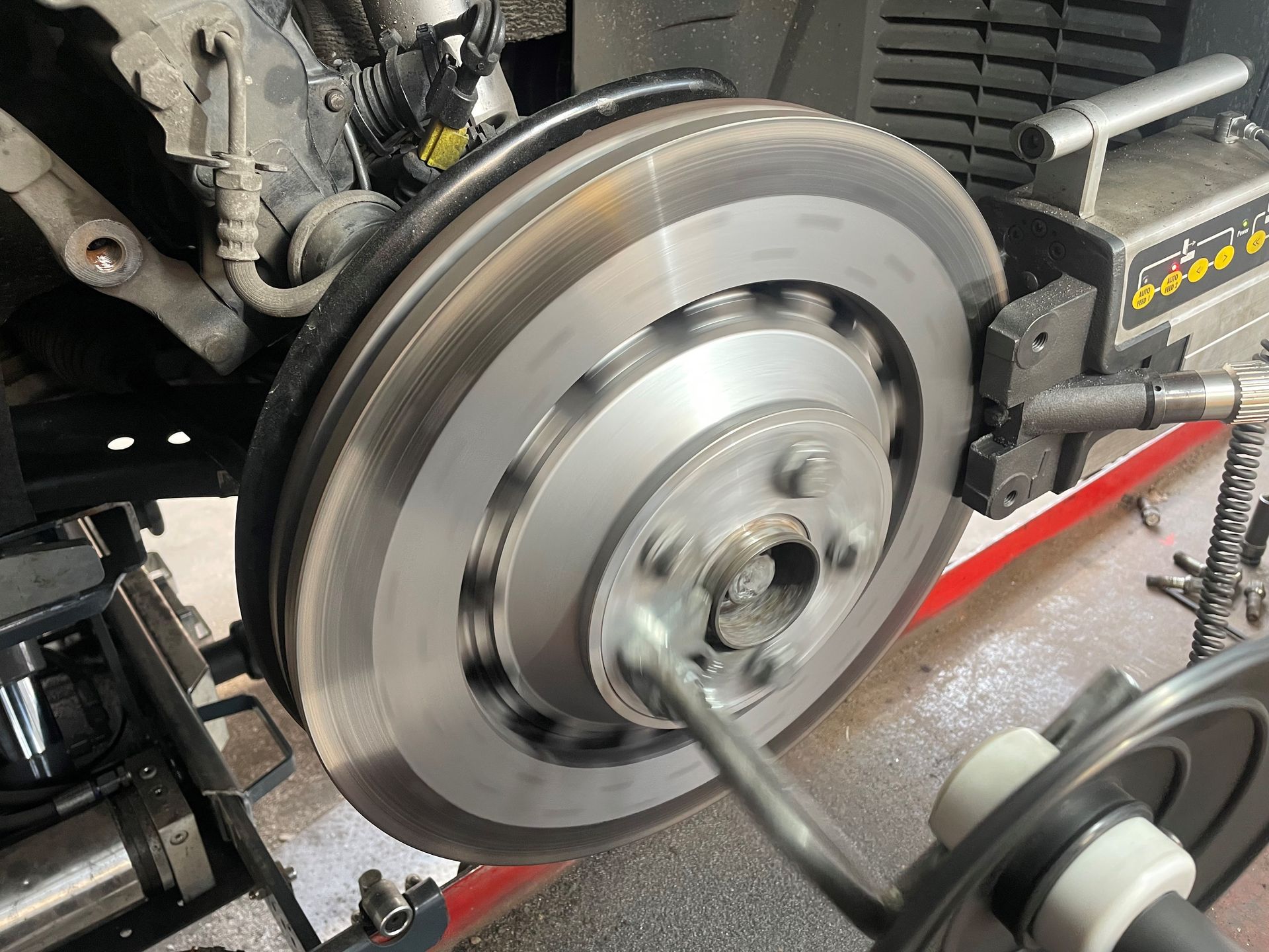 Welke auto's zijn reeds binnen geweest - Remschijven afdraaien | Auto ...