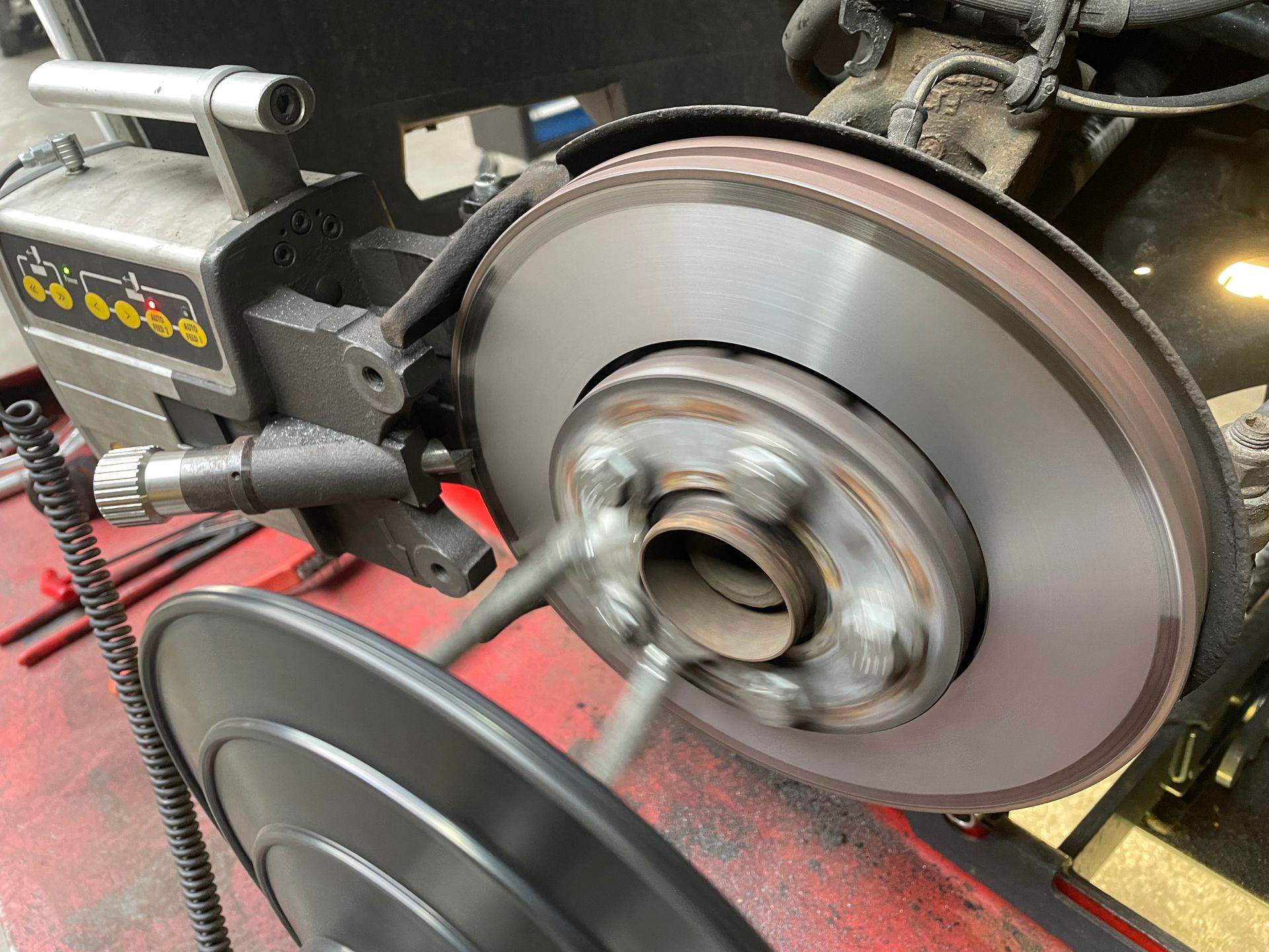 Welke auto's zijn reeds binnen geweest - Remschijven afdraaien | Auto ...