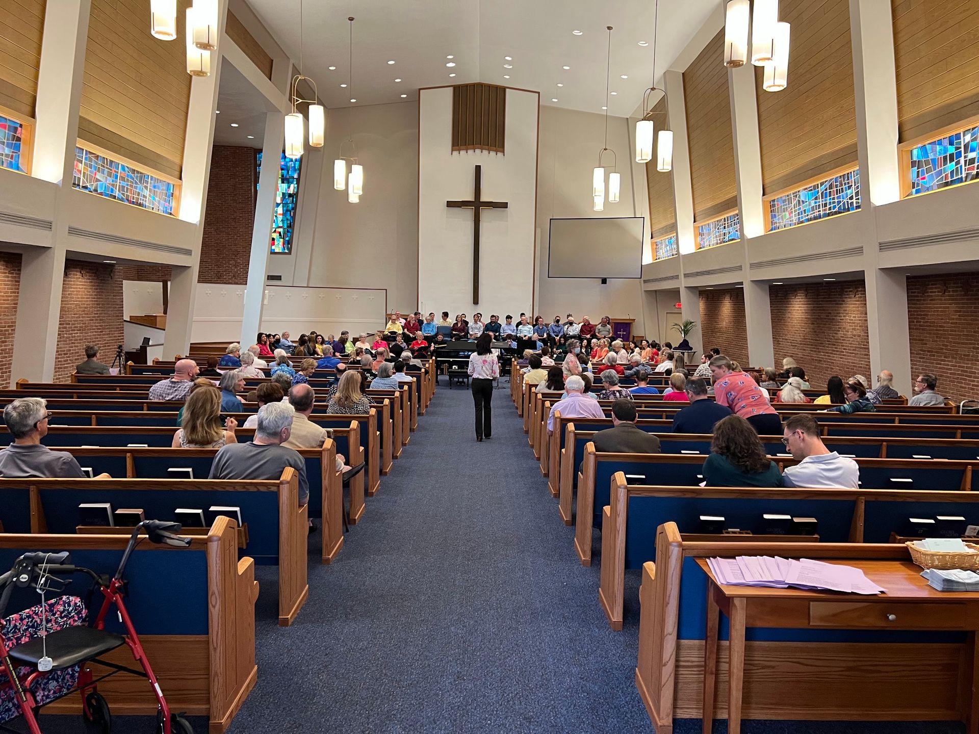 Houston Presbyterian Church: Intimate Worship in a Big City