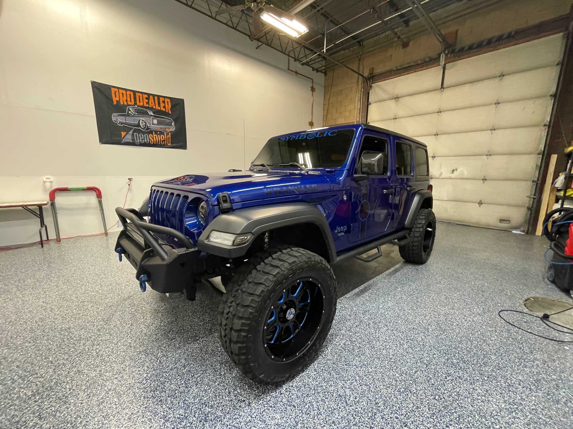 Jeep Windshield Replacement in Chicagoland & NWI