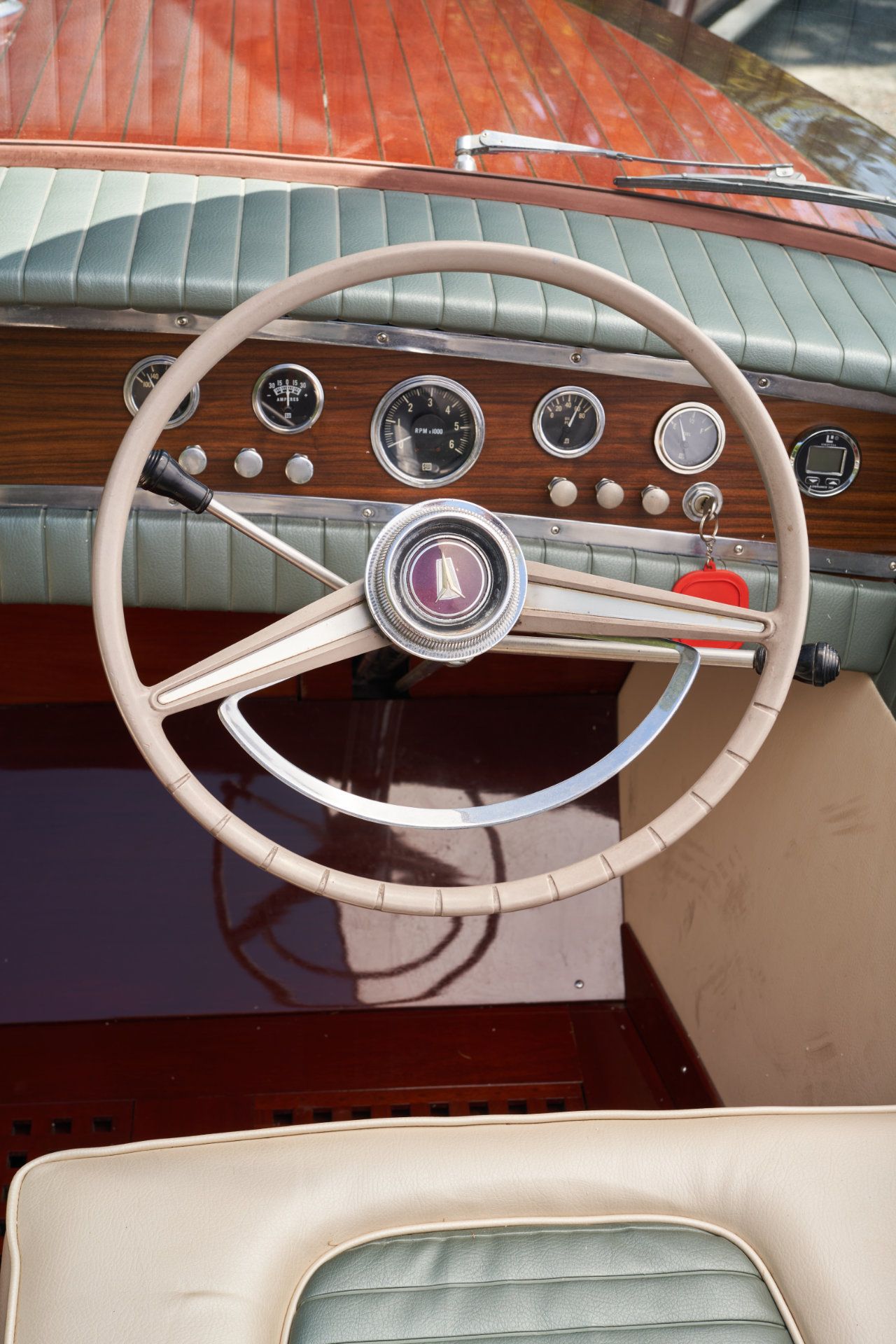 Muskoka Marine Museum | Featured Boat 1966 Shepherd with Chrysler 426 Hemi