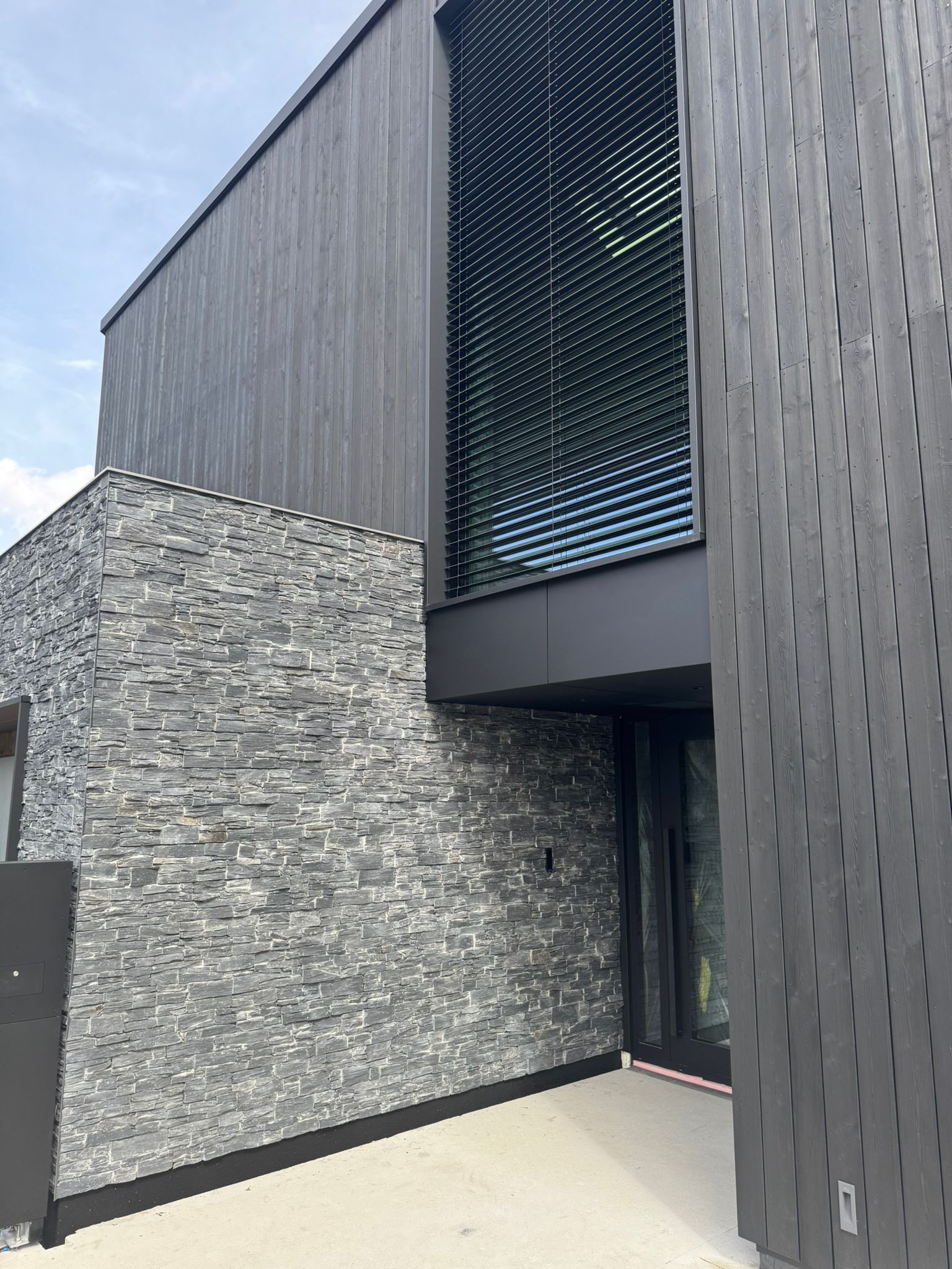 Thin Black Slate Stone Panel System