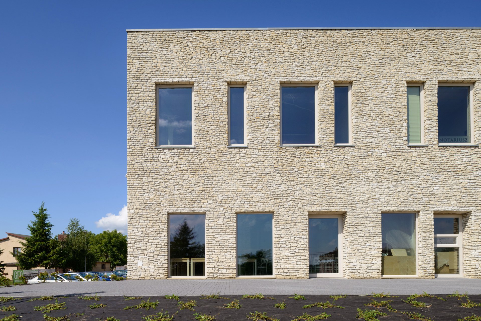 Coursed Limestone Cladding - Random | Real Stone Cladding UK