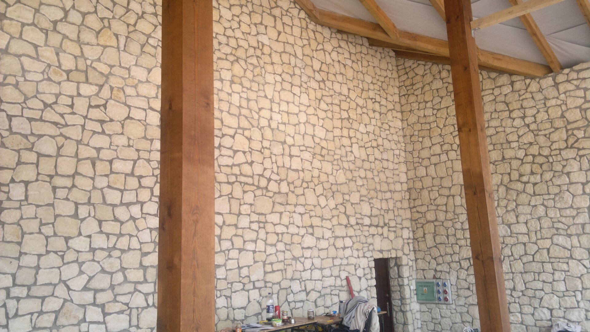 Random Limestone - Natural | Real Stone Cladding UK