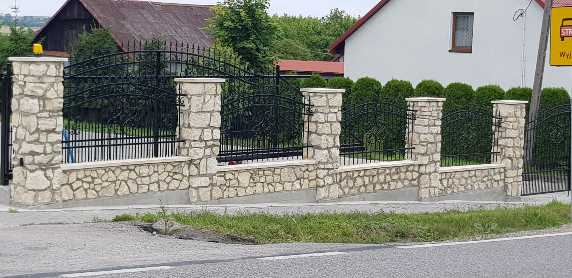 Random Limestone - Natural | Real Stone Cladding UK