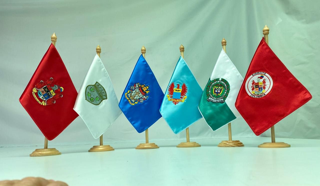 ESCUDOS Y BANDERAS – Fábrica de banderas