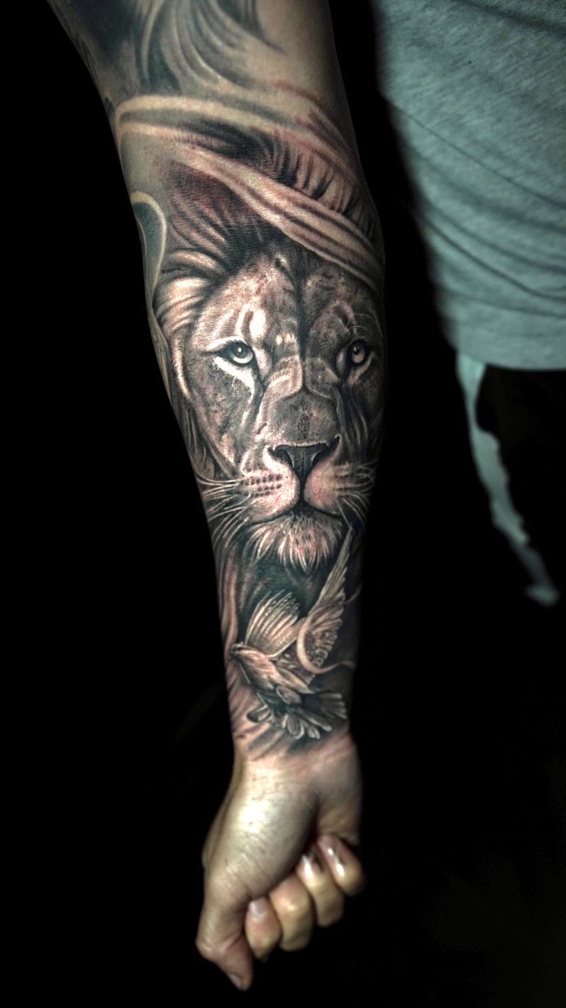 High Quality Custom Tattoos In Leeds & Hull | Black Ink