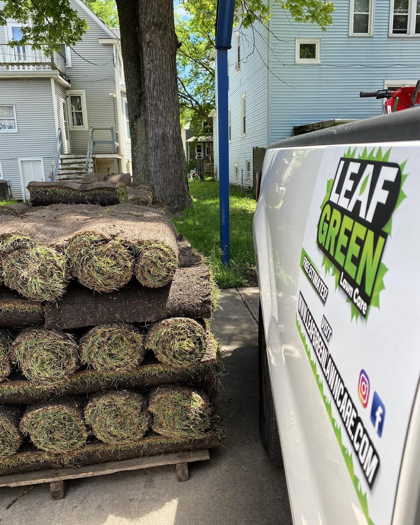 Garfield Ridge Landscaping Service, Lawn Care, Yard Mowing