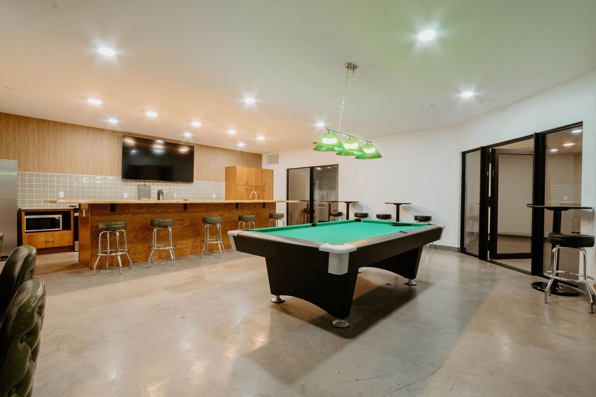 Bantr Wausau | Top Notch Amenities