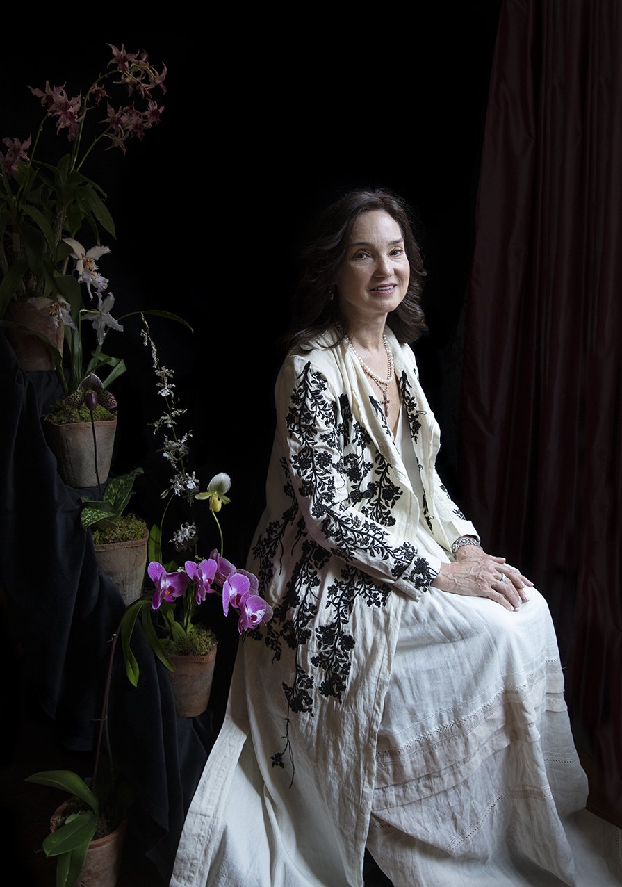 Artfully Dressed: Women in the Art World, Home