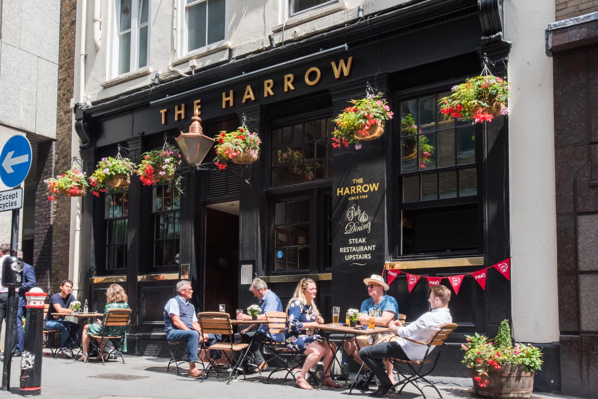 Virtual Tour of Pub & Restaurant | The Harrow | EC4