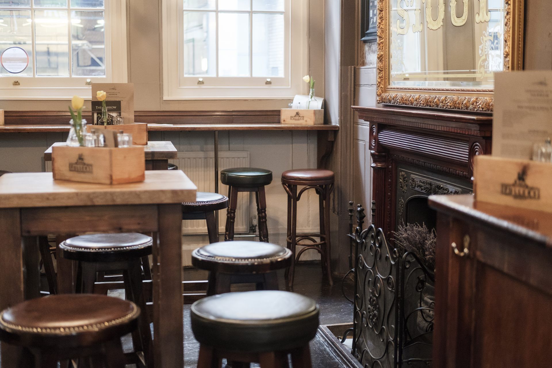 Virtual Tour of Pub & Restaurant | The Harrow | EC4