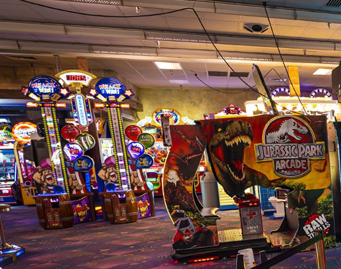 Arcade, Laser Tag, and More Family Fun | Lombard, IL