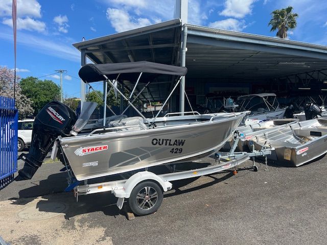 Stacer 449 Outlaw Side Console