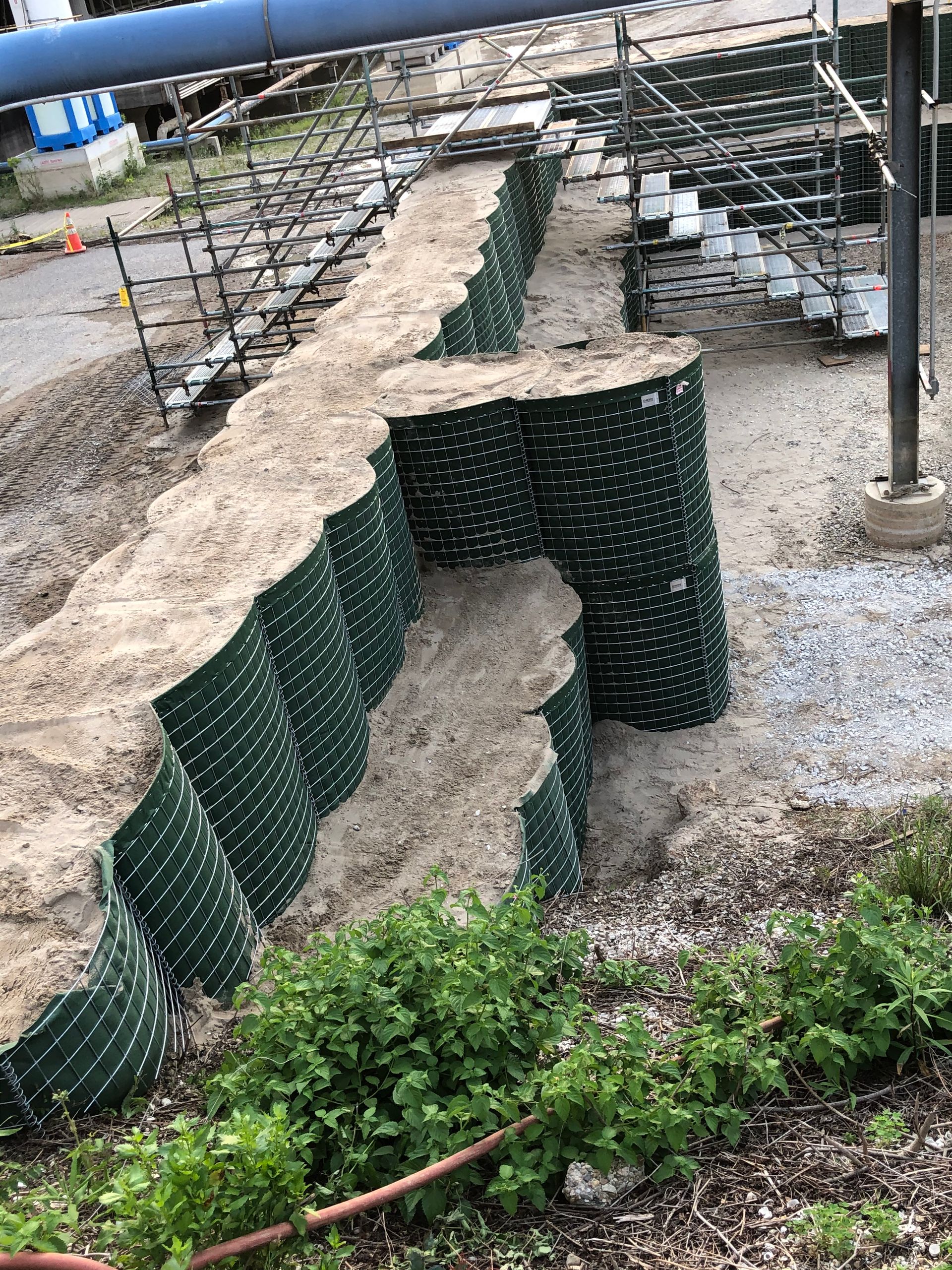 Examples of how to modify a HESCO Barrier