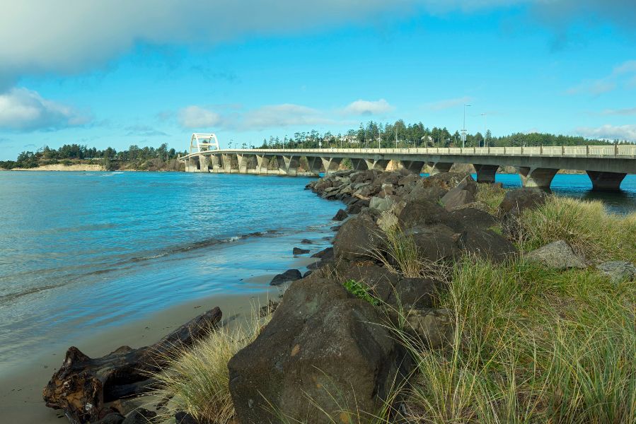 Explore Nearby Oregon Coast Attractions | Giant Alsi Resort