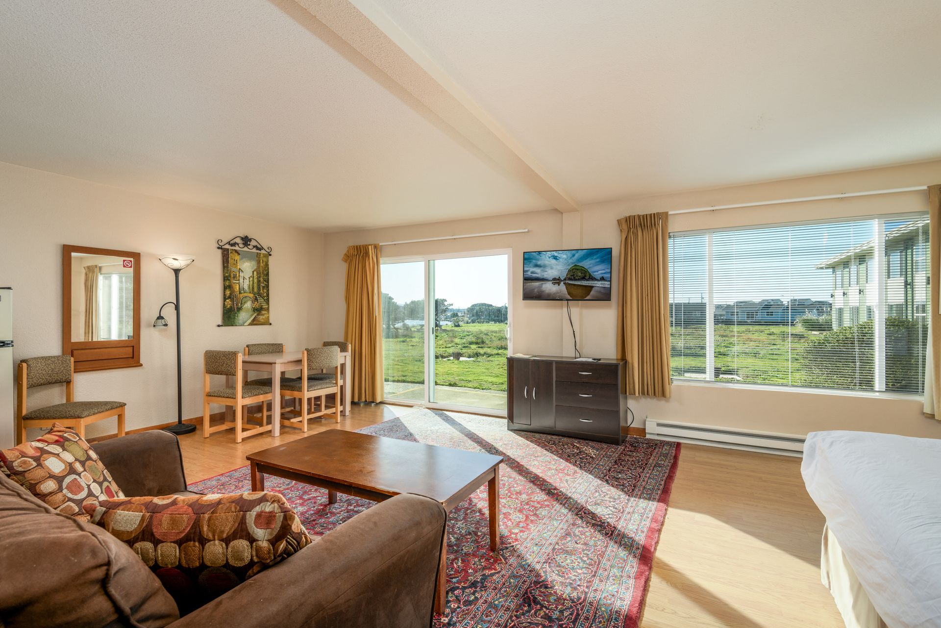 Photo & Video Gallery | Giant Alsi Resort