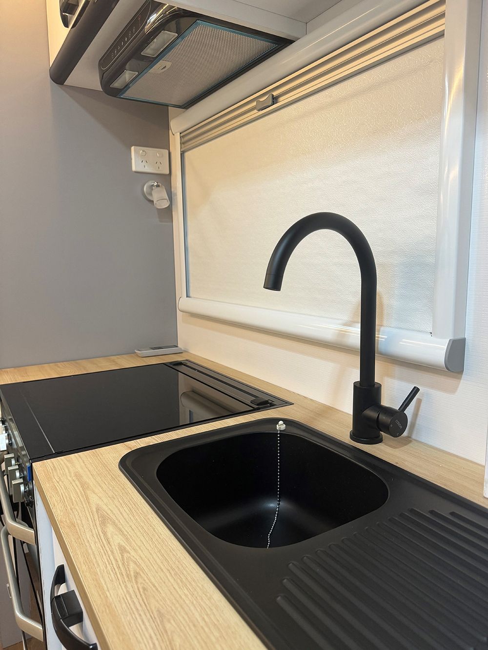 Oz Star Kangaroo Series 15FT Family | Oz Star Caravans Brisbane
