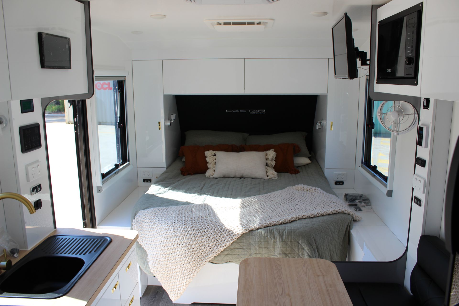 Oz Star Emu Series 20FT Family Triple | Oz Star Caravans Perth