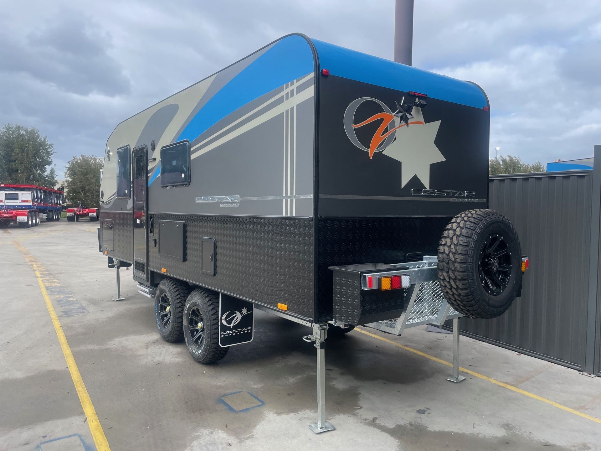 Oz Star Emu Series 20FT Family Triple | Oz Star Caravans Brisbane