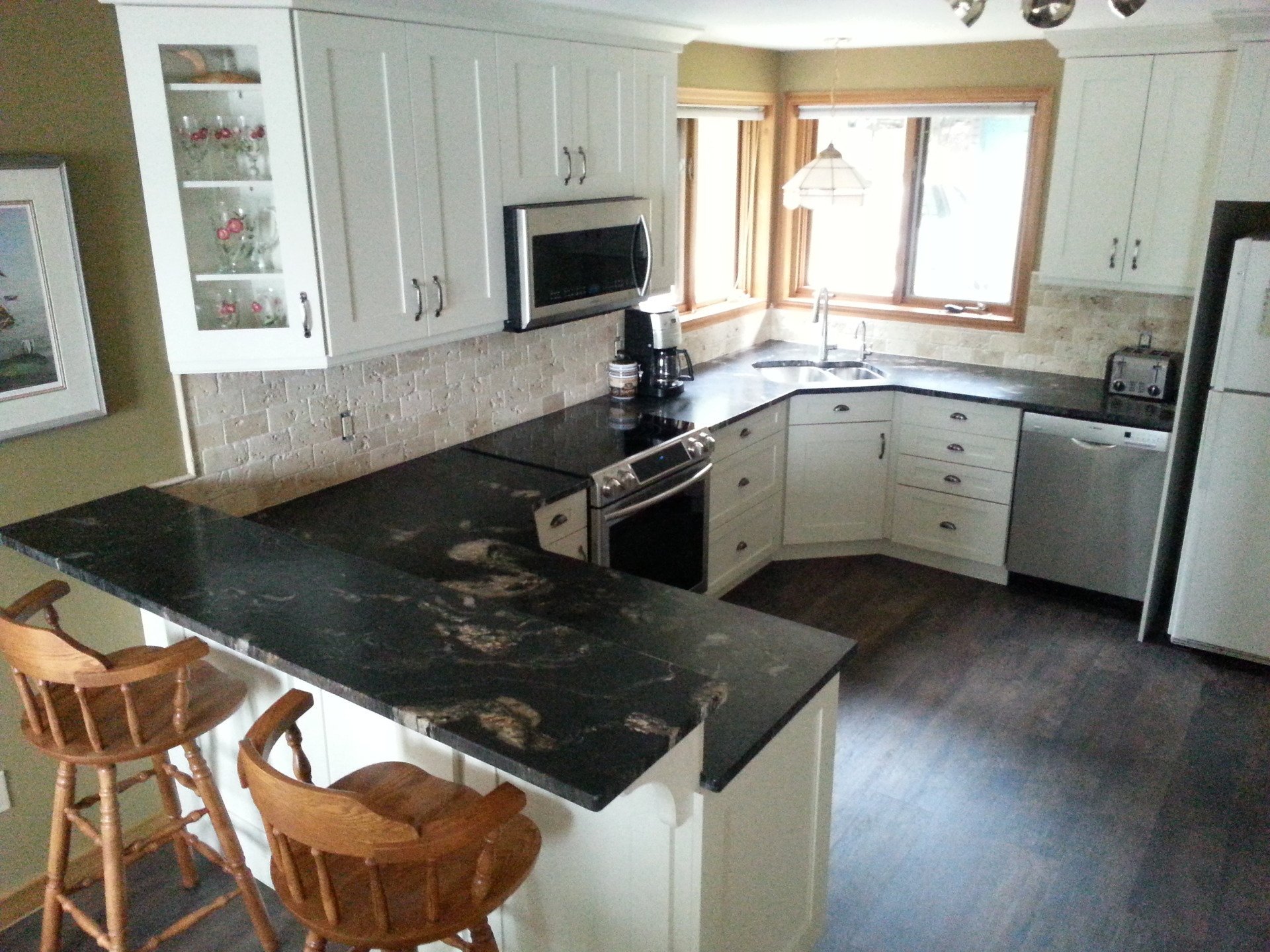 Kitchens | Emmerson Lumber Limited | Building Supplies | Halliburton ...