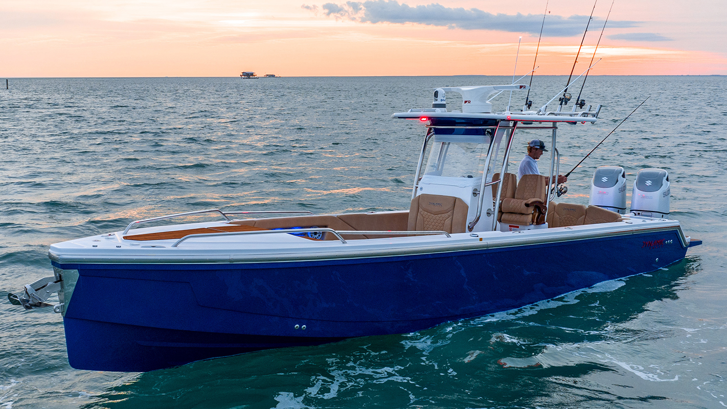 Dynamic Boats | Versatile Family 30’ 5” Boat Manufactured in the US