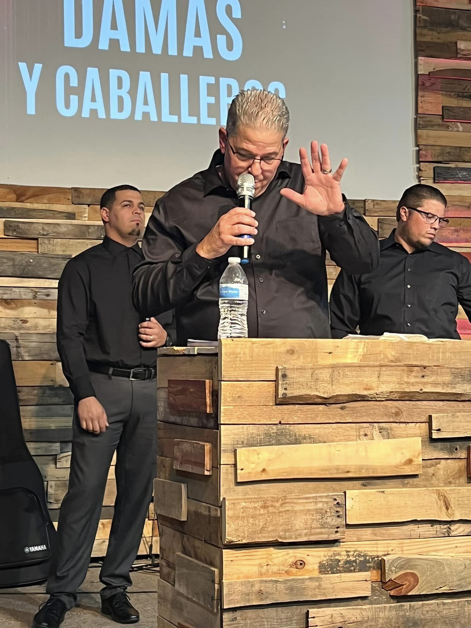 Iglesia Cristiana Cerca de Mi | Iglesia La Familia de Dios Fort Worth