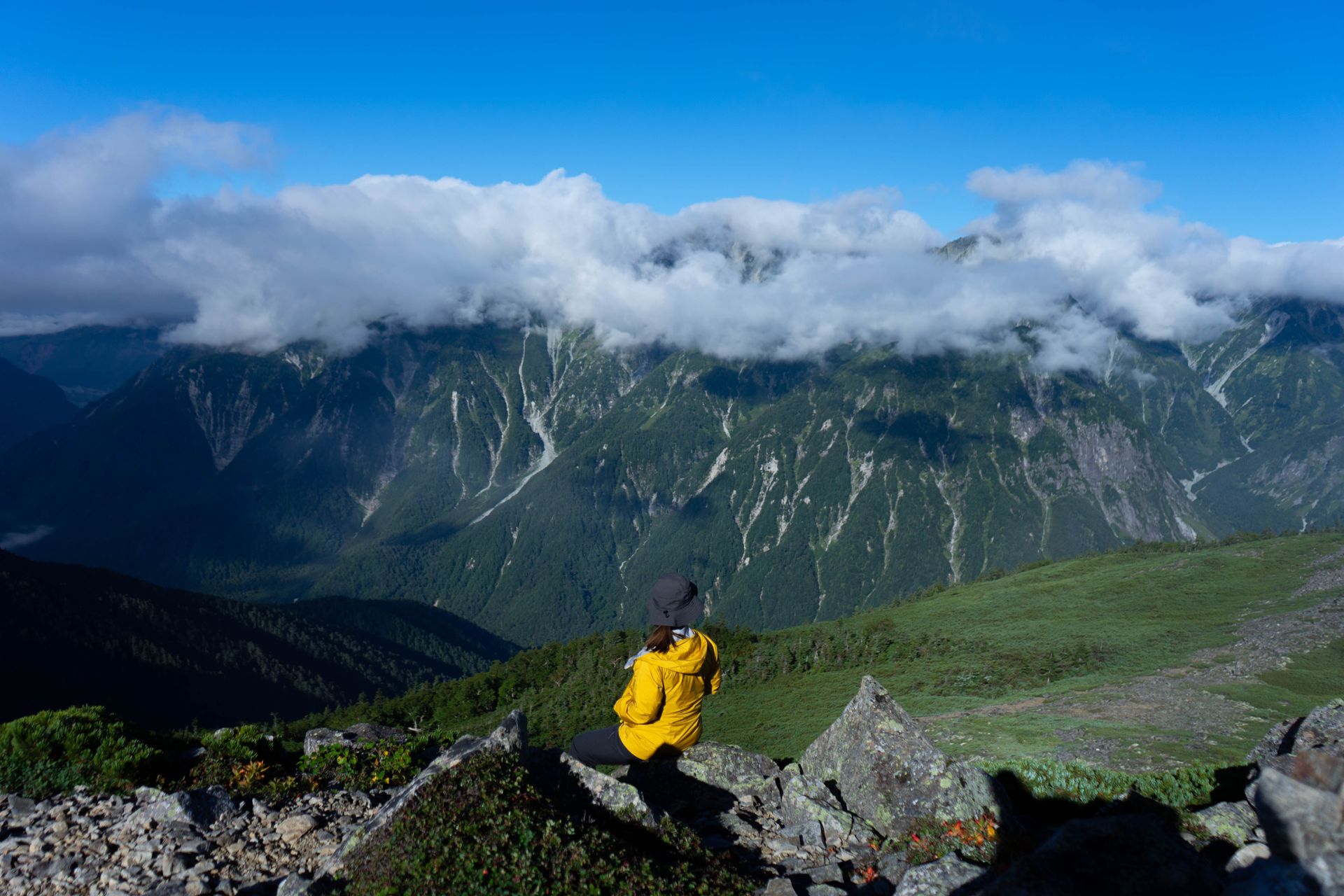 Northern Japan Alps Trek (Panorama Ginza Route)