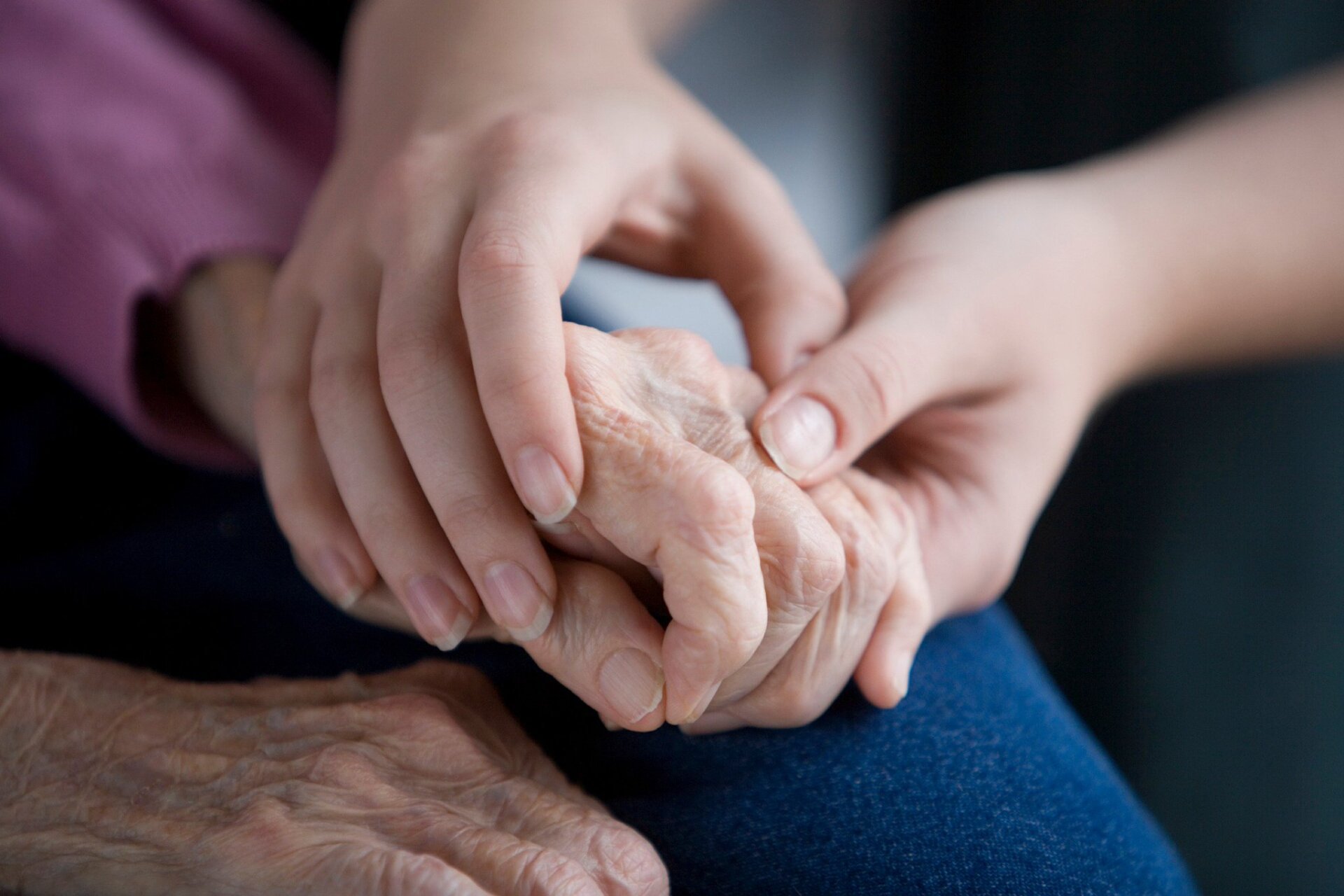 When Death Occurs | Lori's Funeral Home & Cremation Services