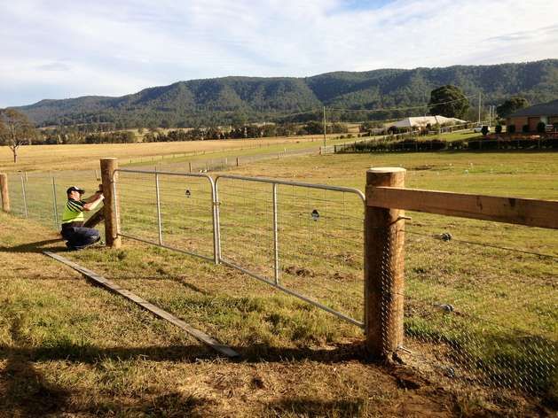 Post and Rail Fencing in the Hunter Valley | SMH Valley Fencing ...