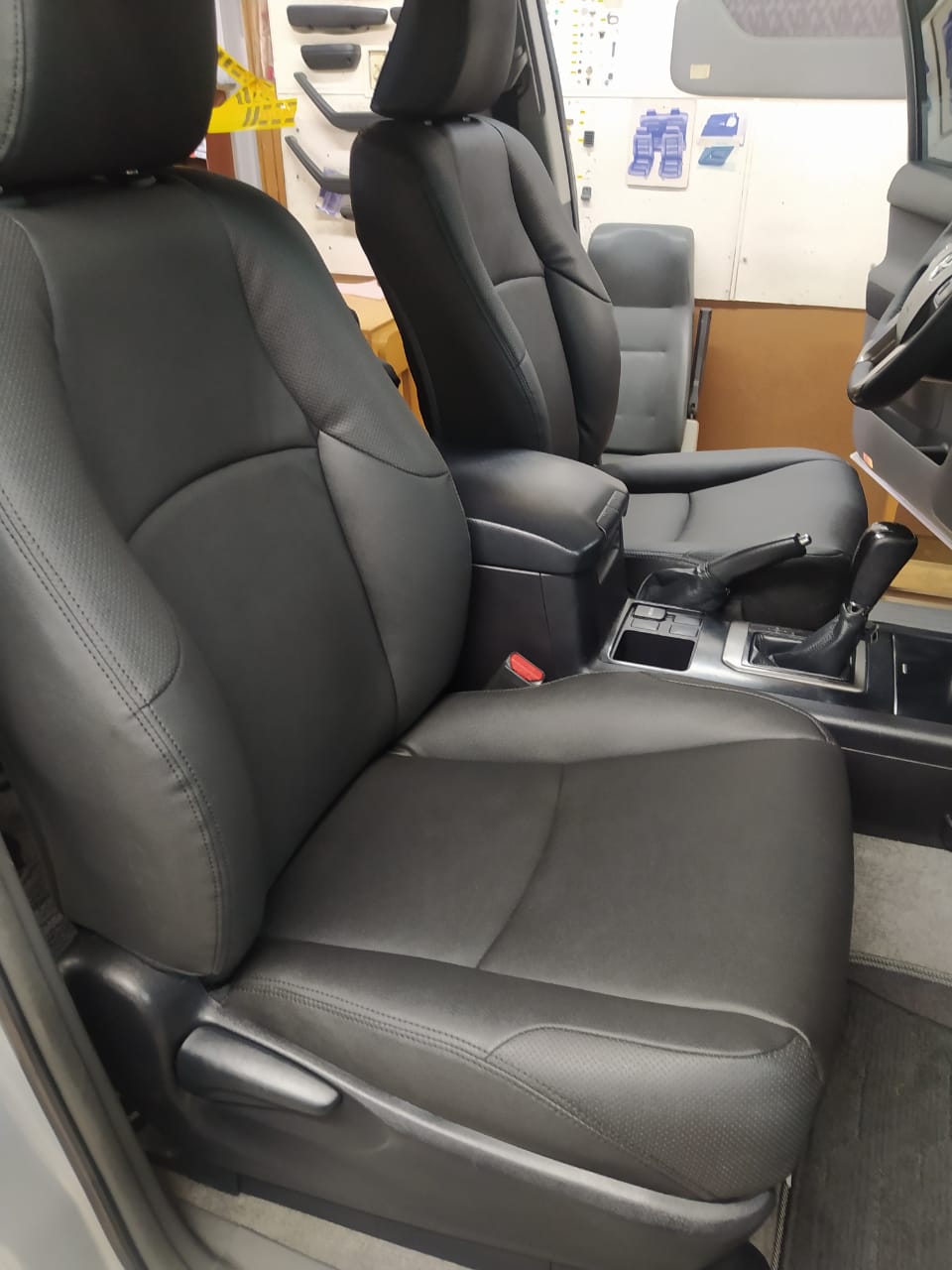 Tapicería automotriz personalizada | Decorinautos S.A.S